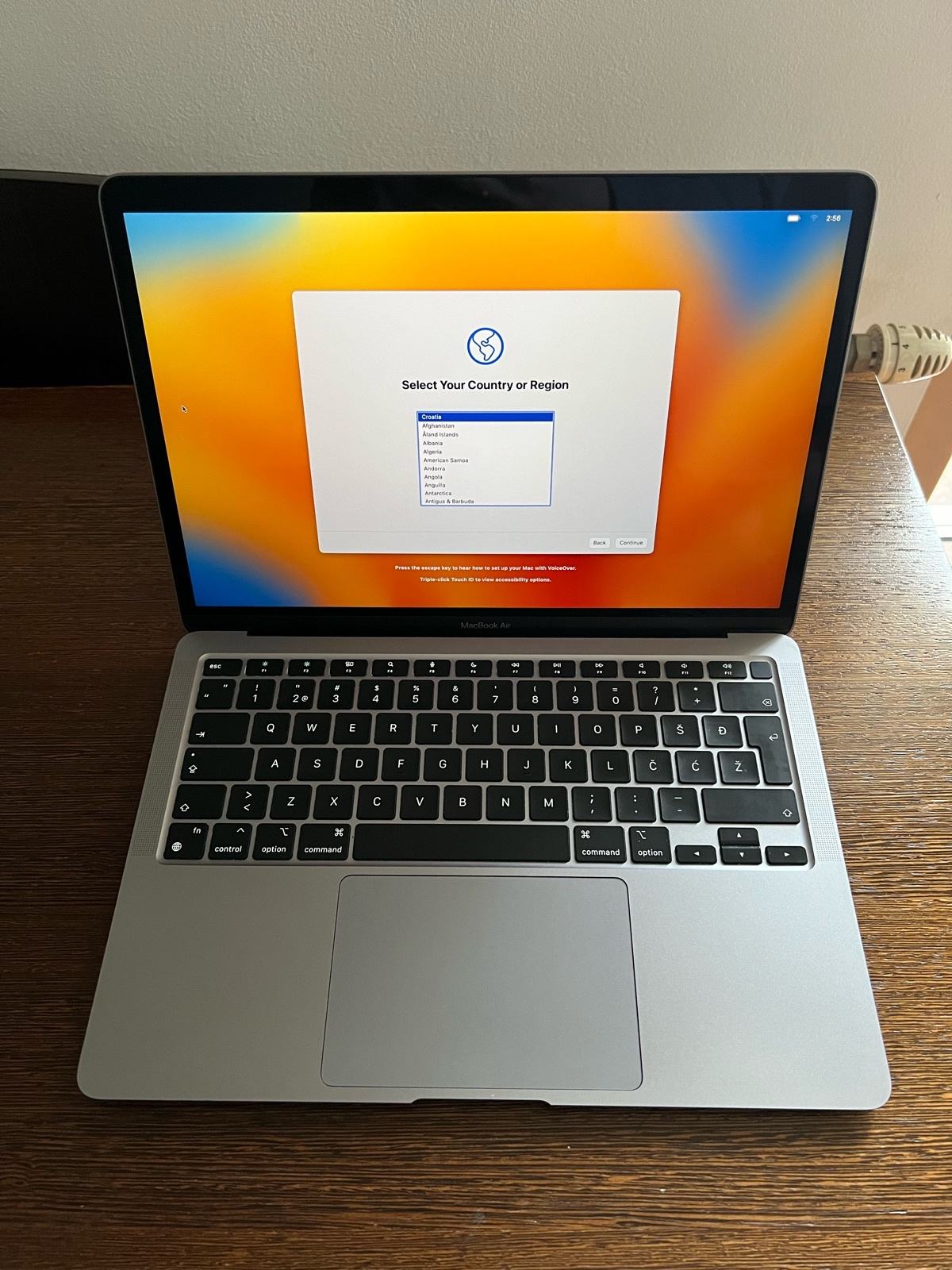 Macbook Air M1 13 2022 - pod garancijom!