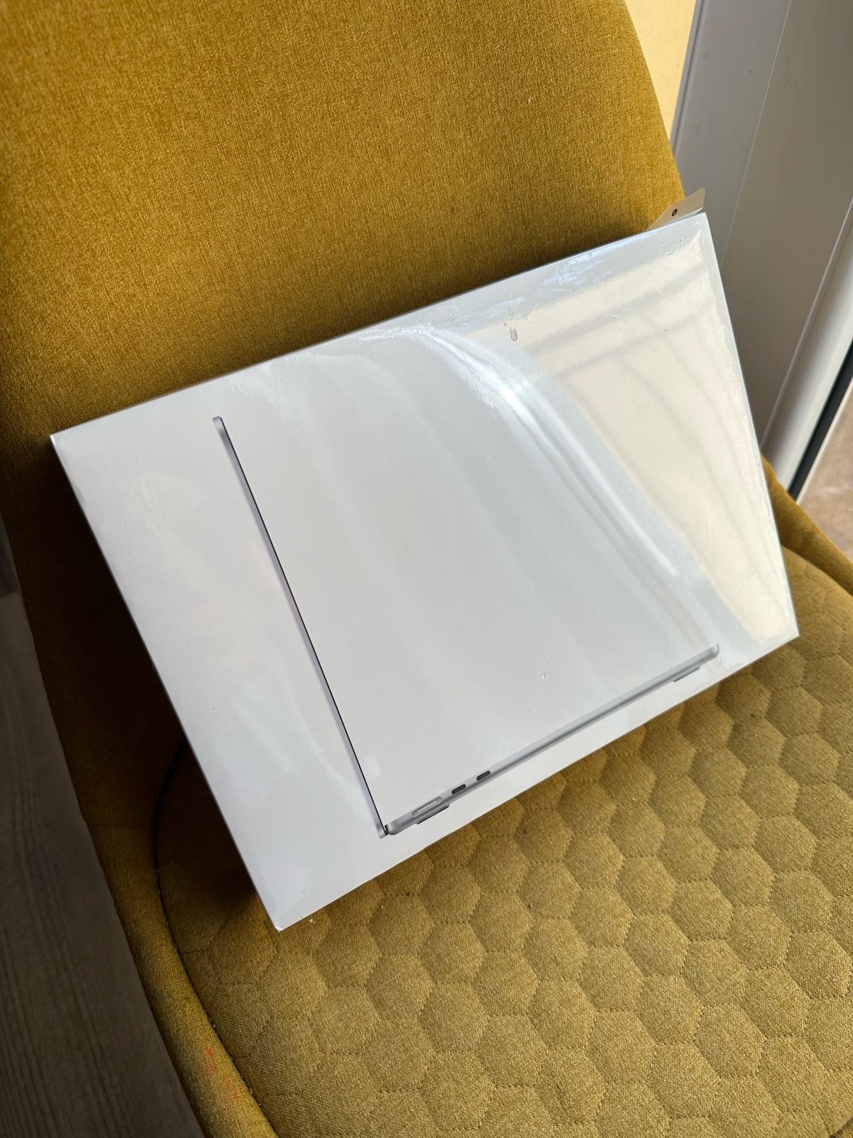 MacBook Air with M2 chip (Silver) - 2022