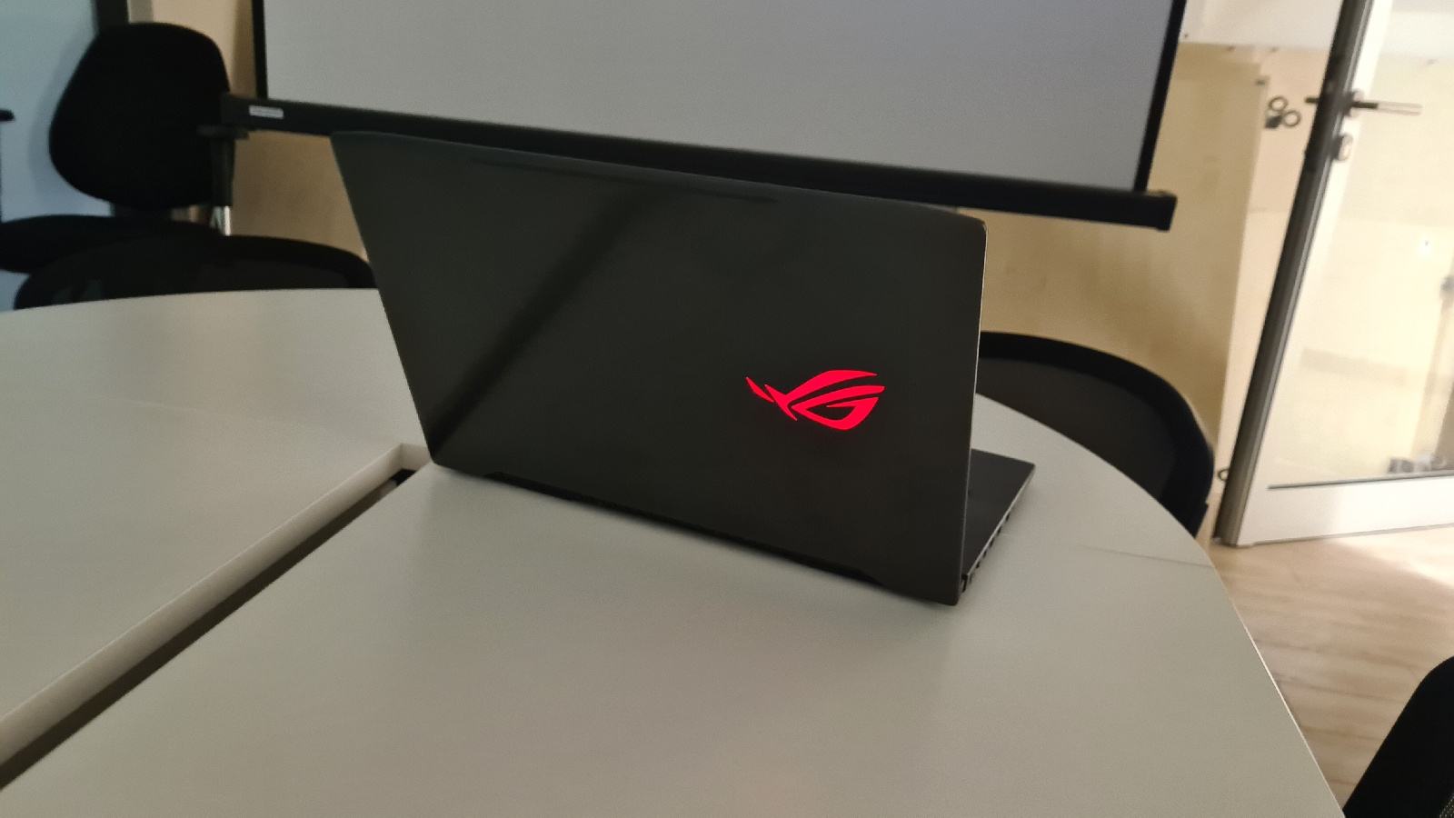 asus rog scar gl703ge, 17.3 120hz, 1050ti, 16bg ram