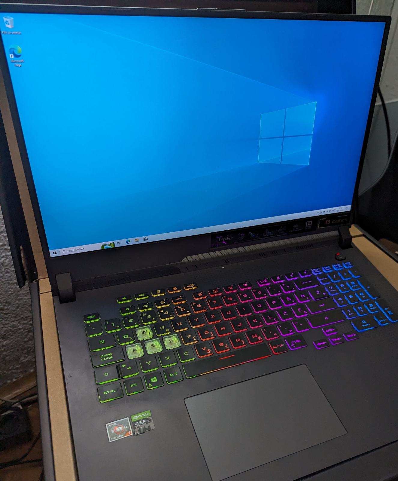 Asus ROG Strix G713QR