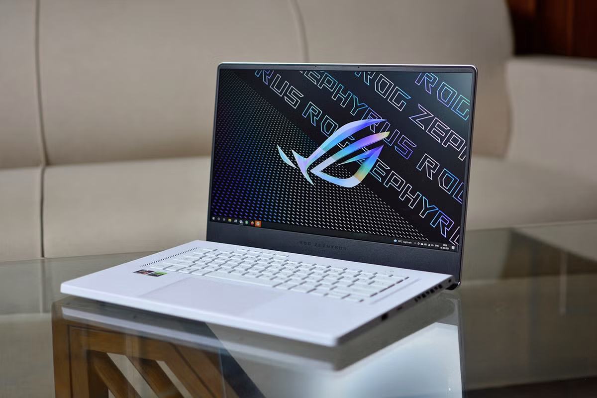 ASUS ROG Zephyrus G15 Ultra Slim Gaming (Ryzen 9 5900, RTX 3080)