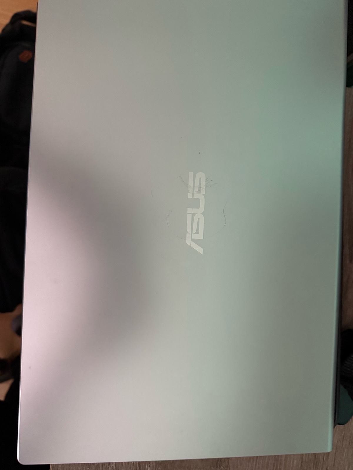 Asus Vivobook laptop + White shark Shinobi tipkovnica + GXThrust miš