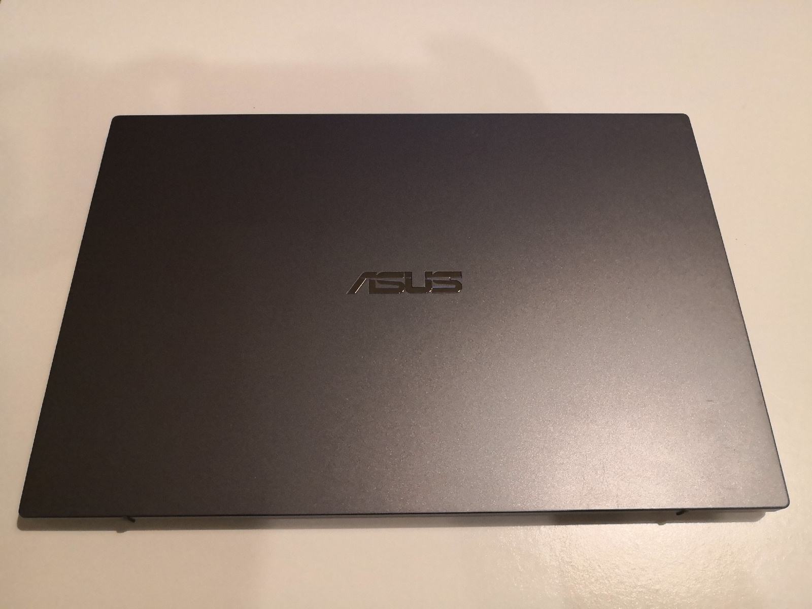 ASUSPRO B9440UA - INTEL I7/ 8GB RAM / 512GB SSD / WIN 10 PRO