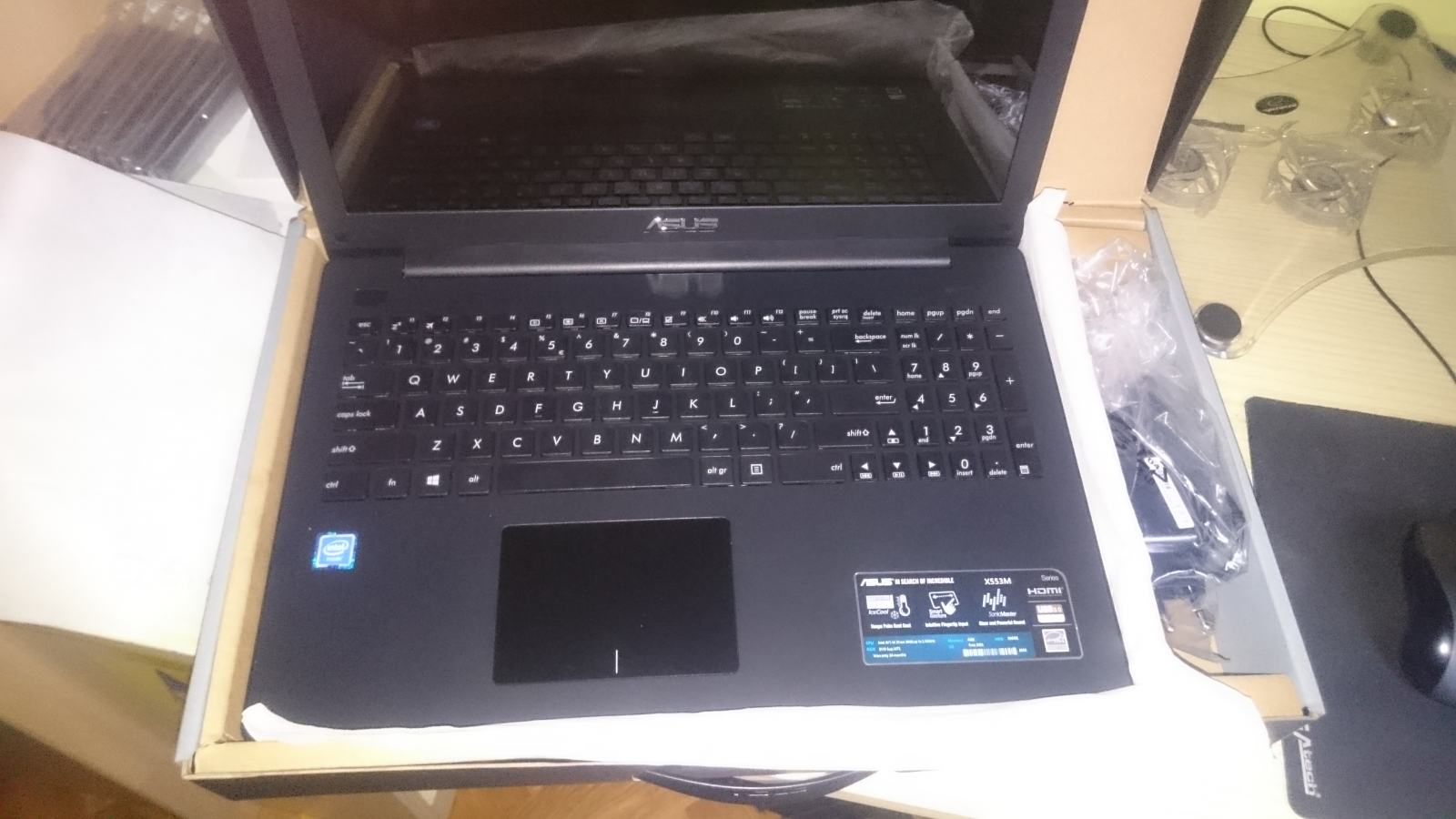 LAPTOP, ASUS X553M (Celeron N2840, 4GB, 500GB HDD), NOVO, ZAPAKIRANO!!