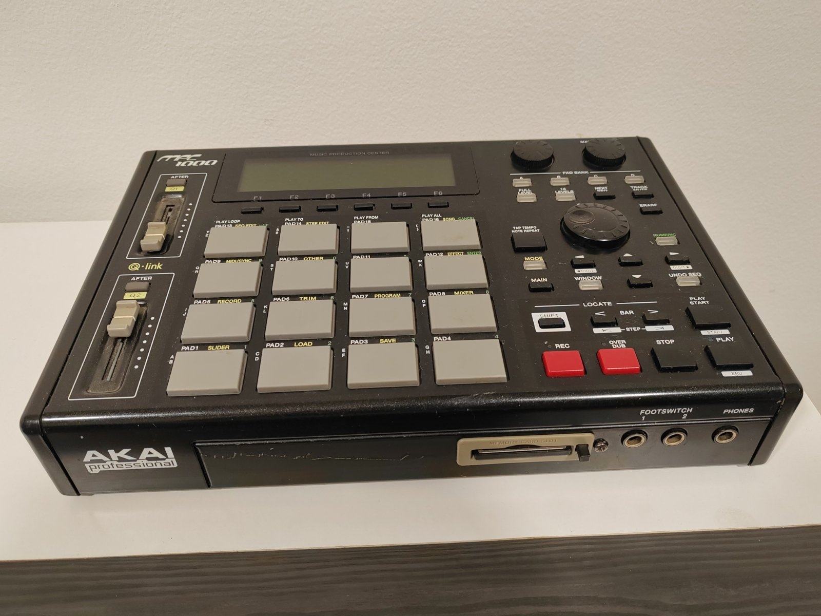 Akai Mpc 1000
