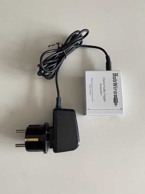 Digital Audio Trigger Device with 12V Outputs