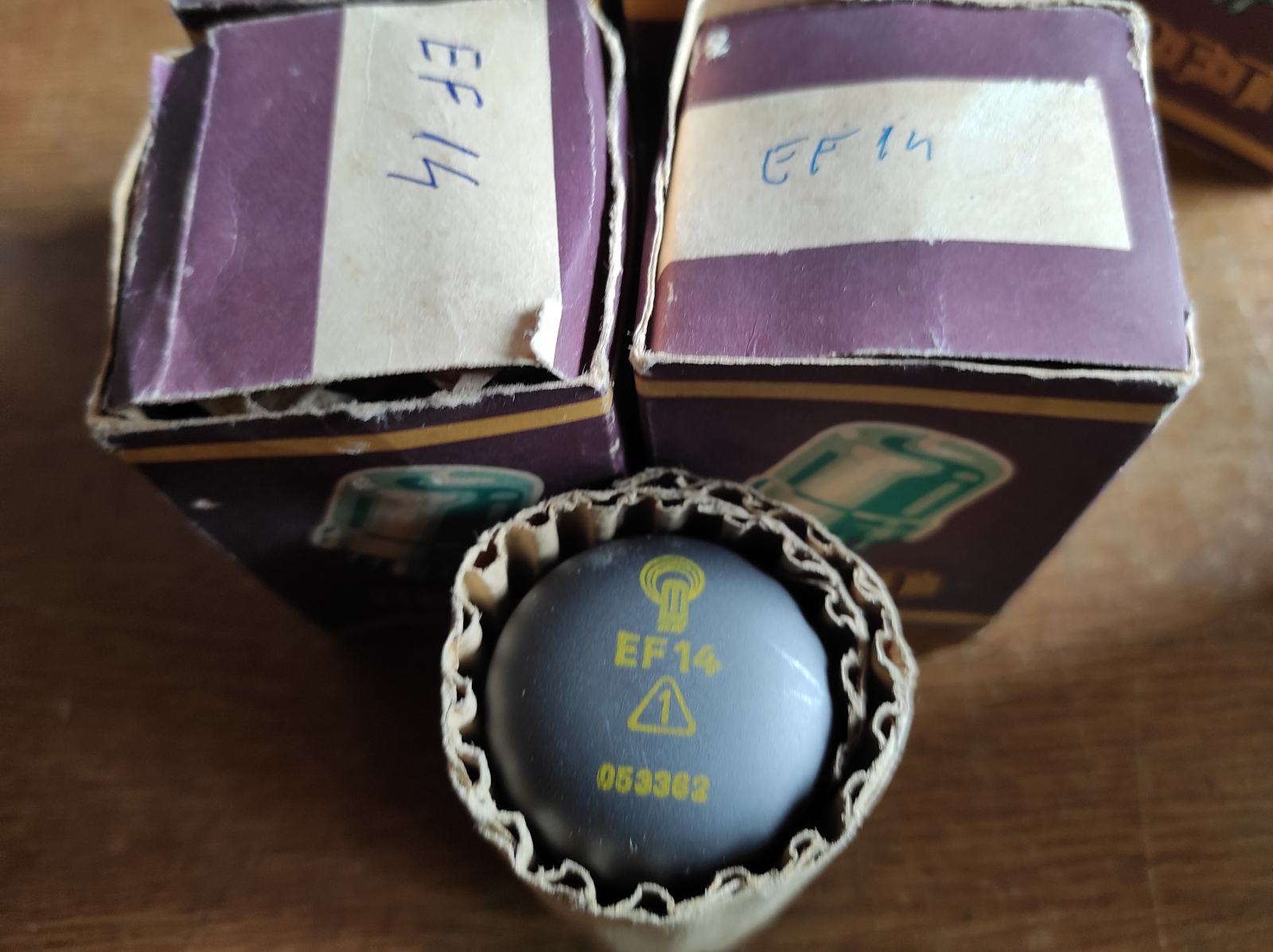 Elektronske cijevi EF14 i EF12 RFT