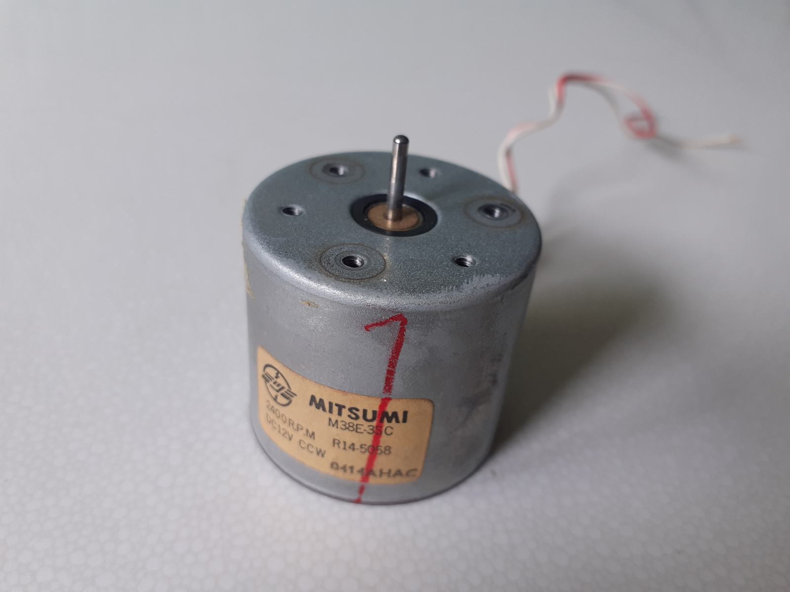 Mitsumi M38E-3SC (R14-5058) motor, 2400 RPM, 12 V DC, CCW