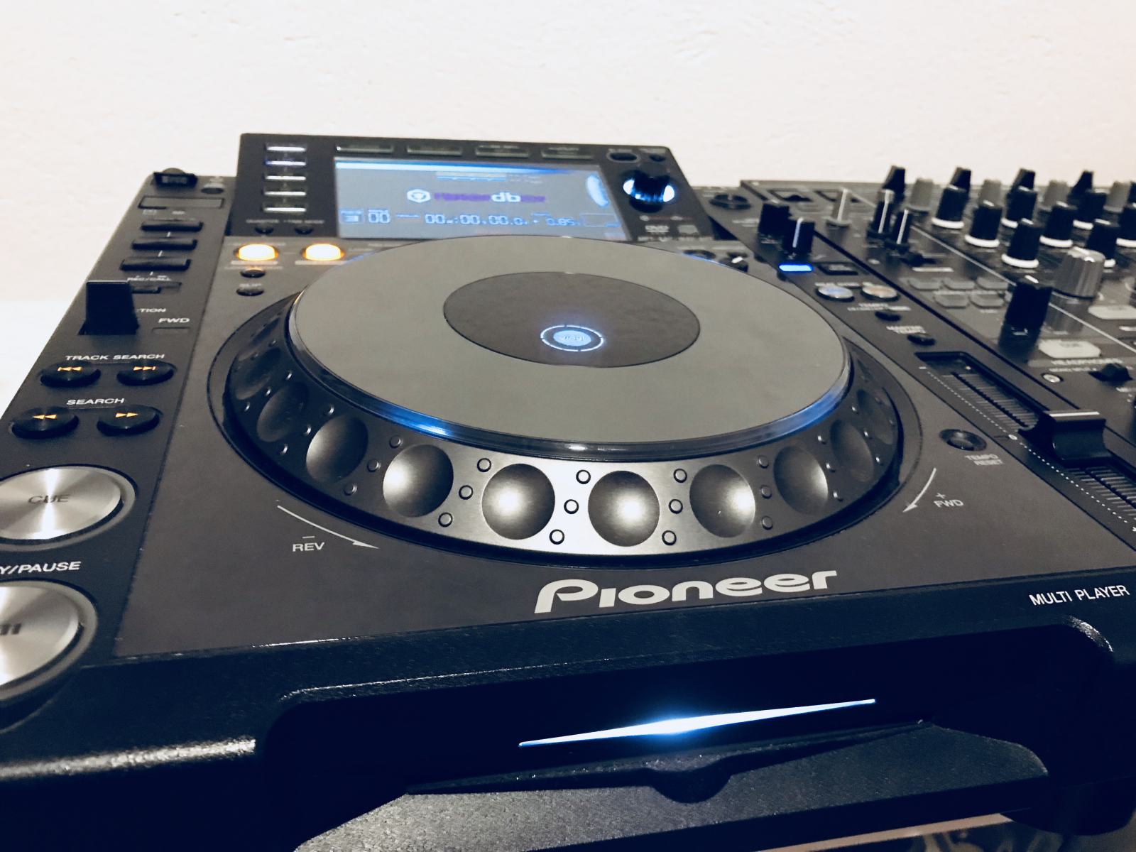 Pioneer CDJ 2000 Nexus