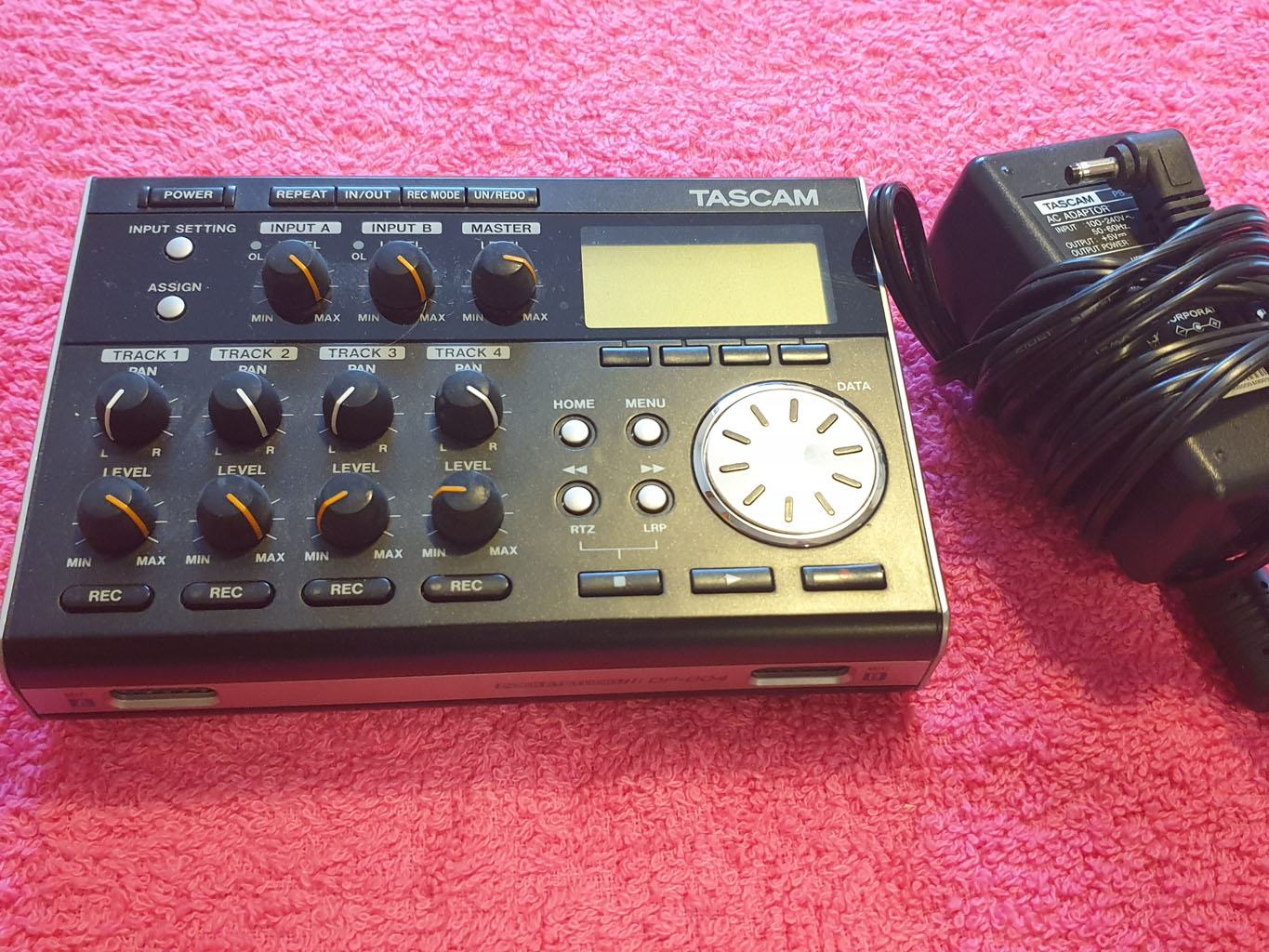 Tascam DP-004 Portable 4 Track Digital Recorder
