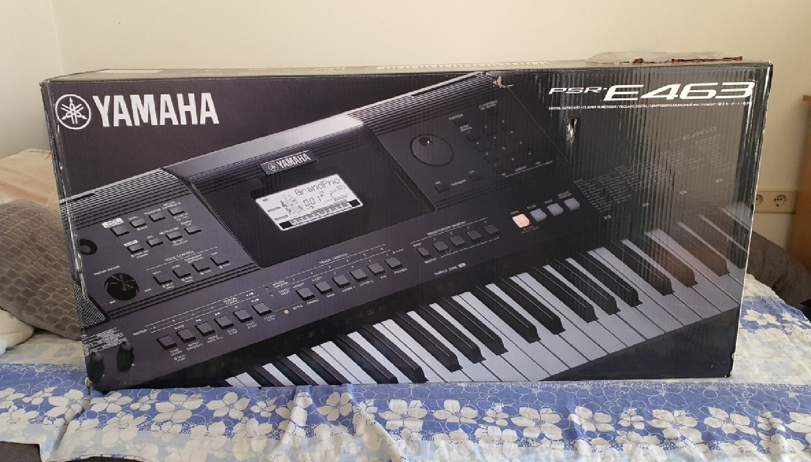 Yamaha PSR E463