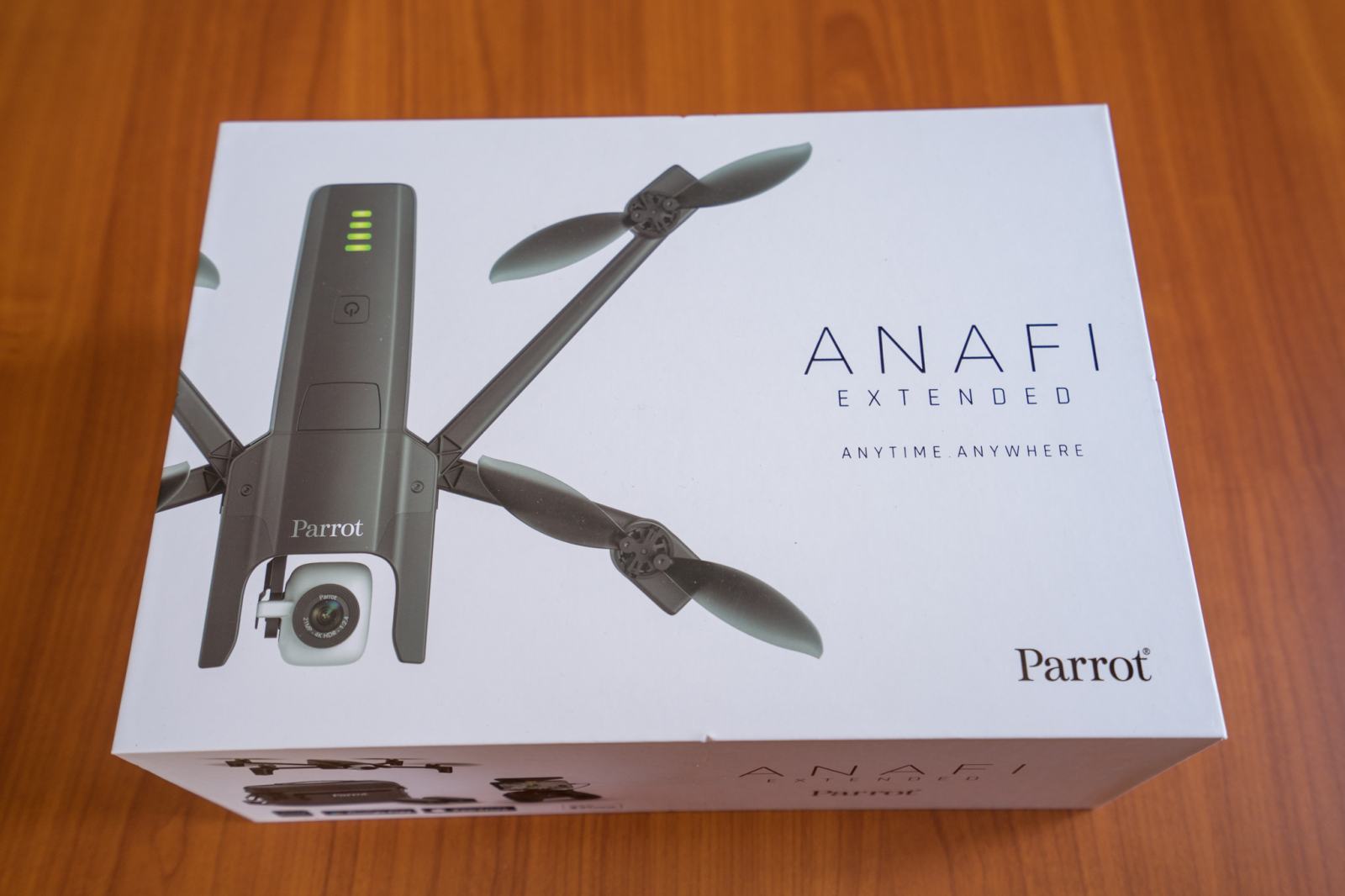 Parrot Anafi Extended - Dron s tri smart baterije i torbom
