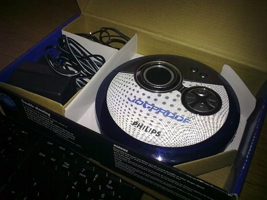 Philips Slim & Jogproof portable CD Player AX 3301