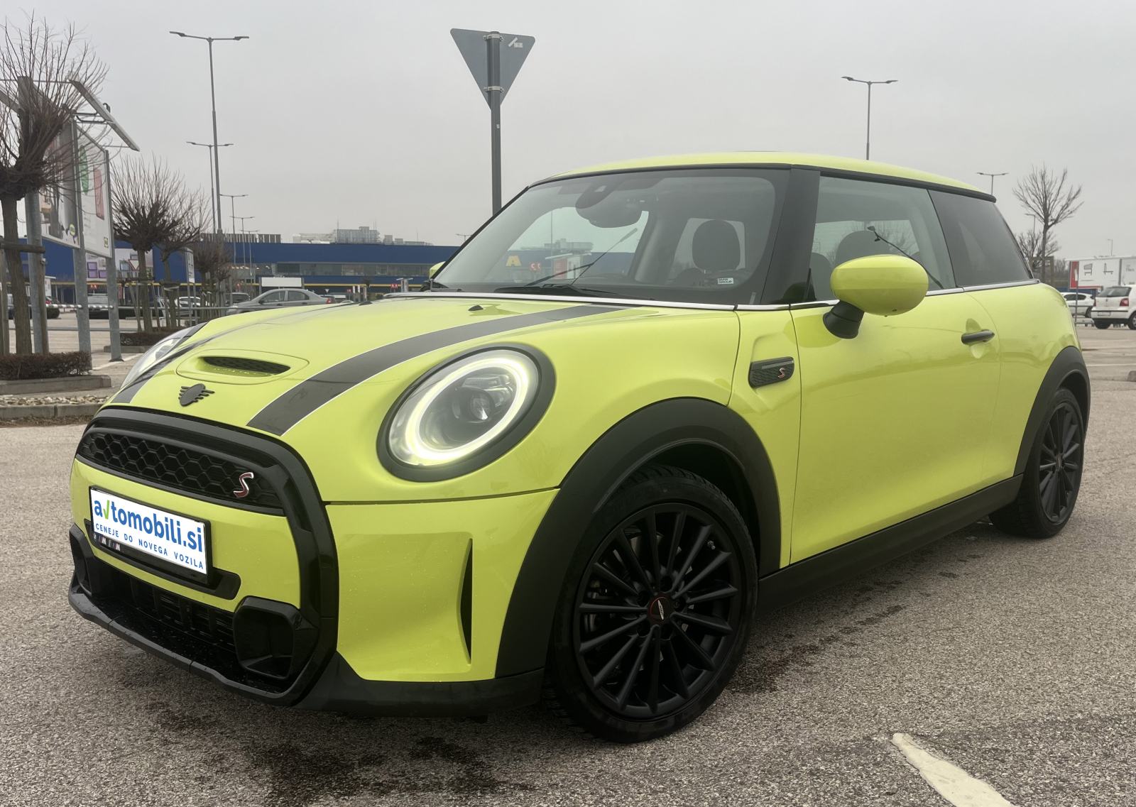 24.582€ + PDV MINI Cooper 2.0 S, 2023 god.