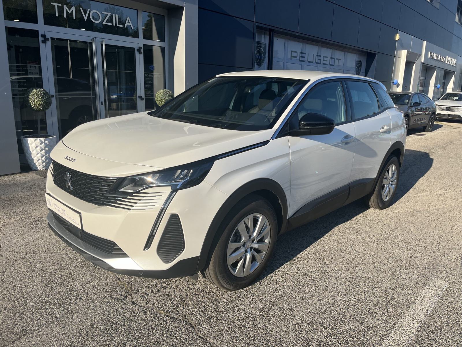 PEUGEOT 3008 ACTIVE BUSINESS 1,2 PURETECH 130, 2024 god.