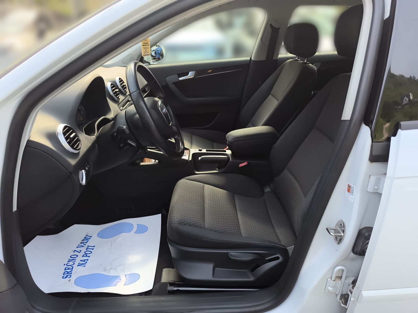 Audi A3 1.6 TDI Attraction 77 kW S-tronic - ZELO LEP, 2012 god.