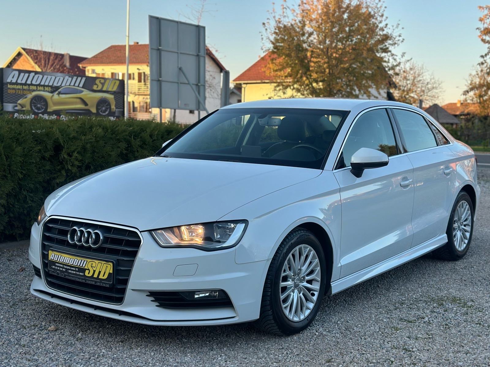 Audi A3 1,6 TDI * LIMUZINA* PERLA BIJELA* NAVIGACIJA* MF* KOŽA* ALU ...