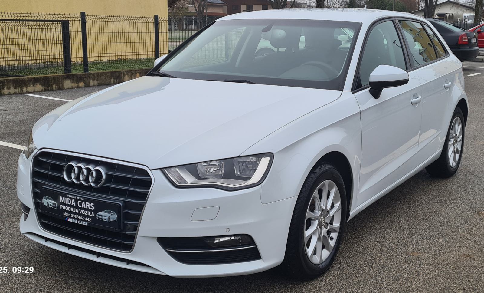 Audi A3 1,6 TDI-NAVI-PDC-REG 11mj-VELIKI SERVIS-, 2014 god.