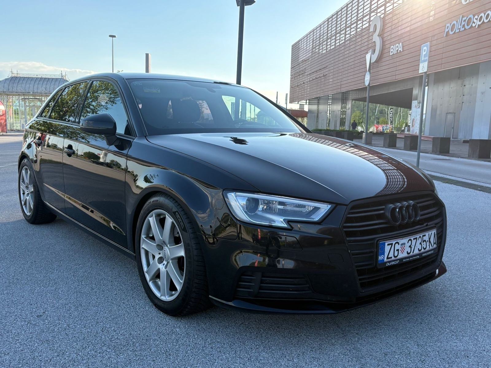 Audi A3 REDIZAJN MODEL 2019 XENON! AMBIENT LIGHT!, 2018 god.