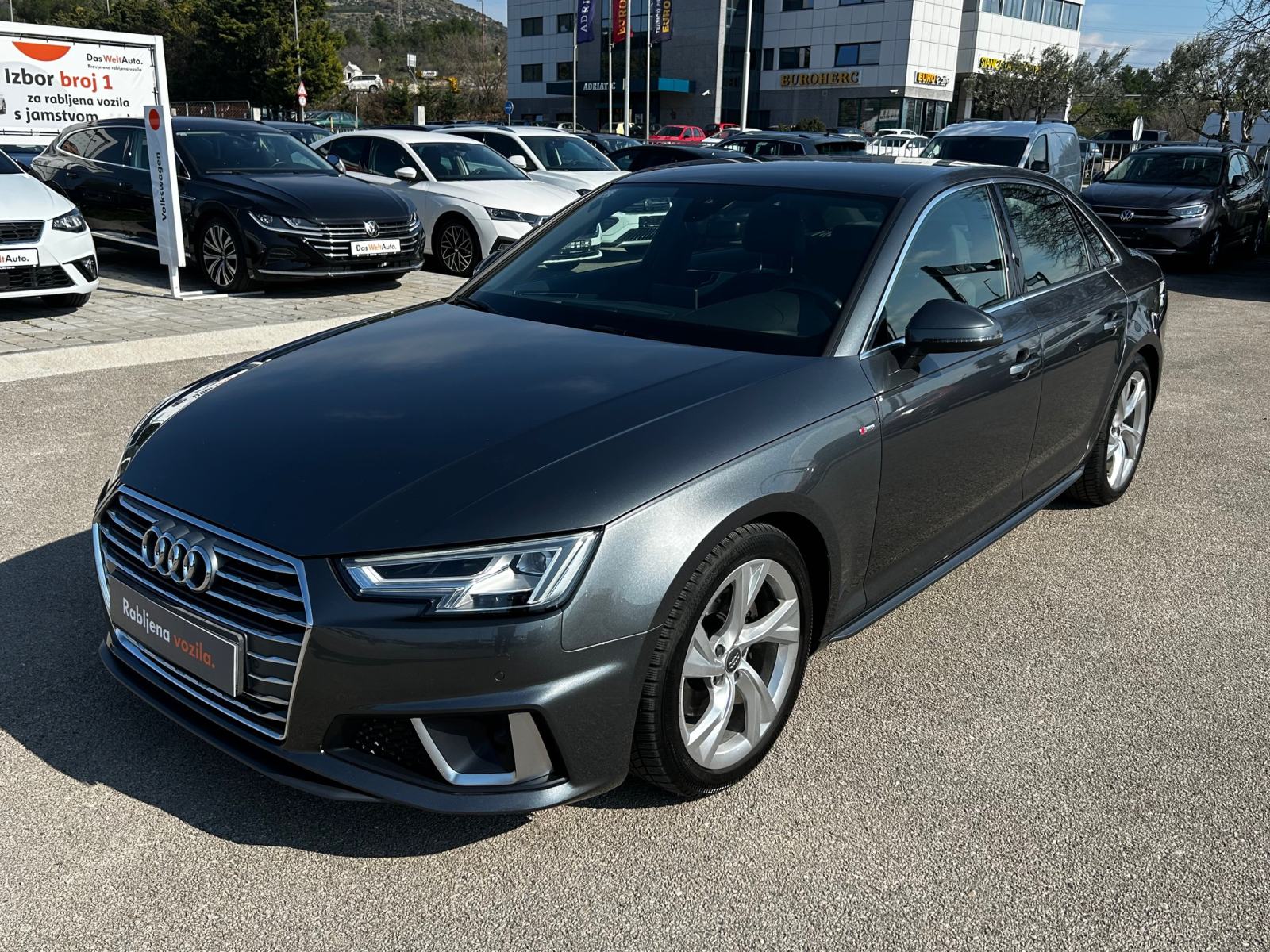 * REZERVIRANO !! *Audi A4 35 TDI S-TRONIC S-LINE, 2019 god.