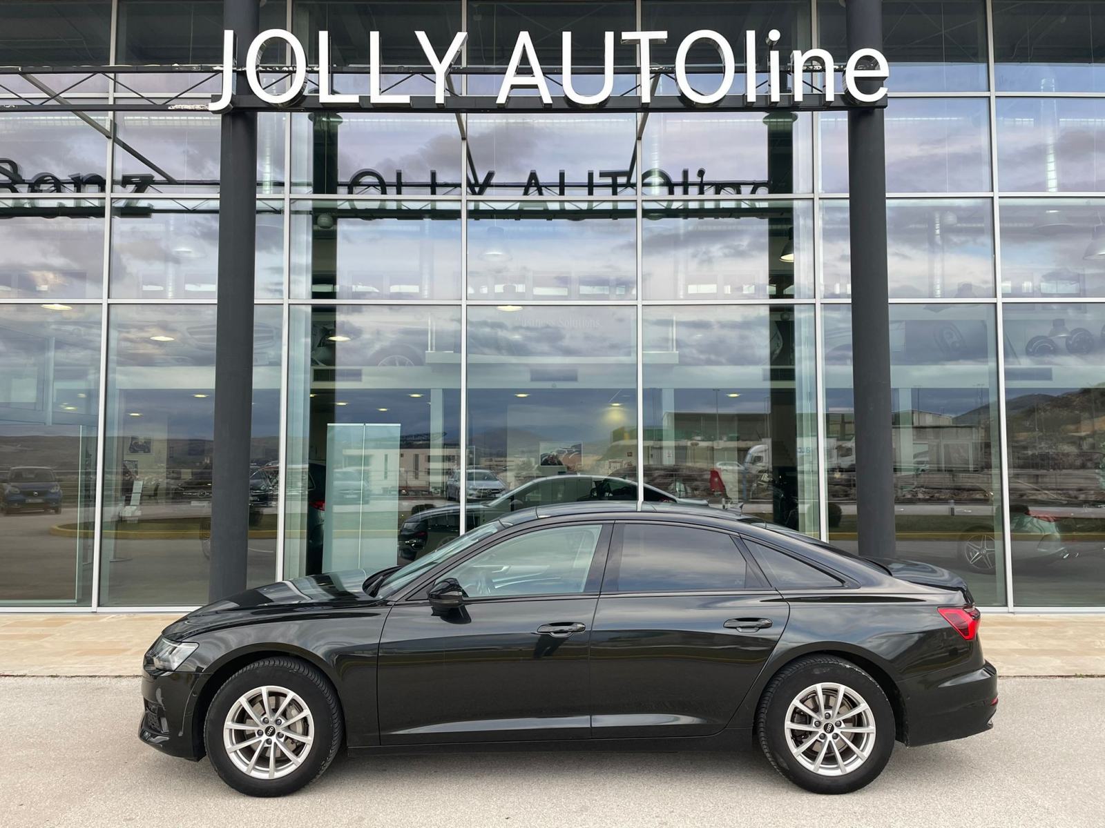 Audi A6 40 TDI QUATTRO / SPORT / PANORAMA - USLUŽNA PRODAJA, 2021 god.