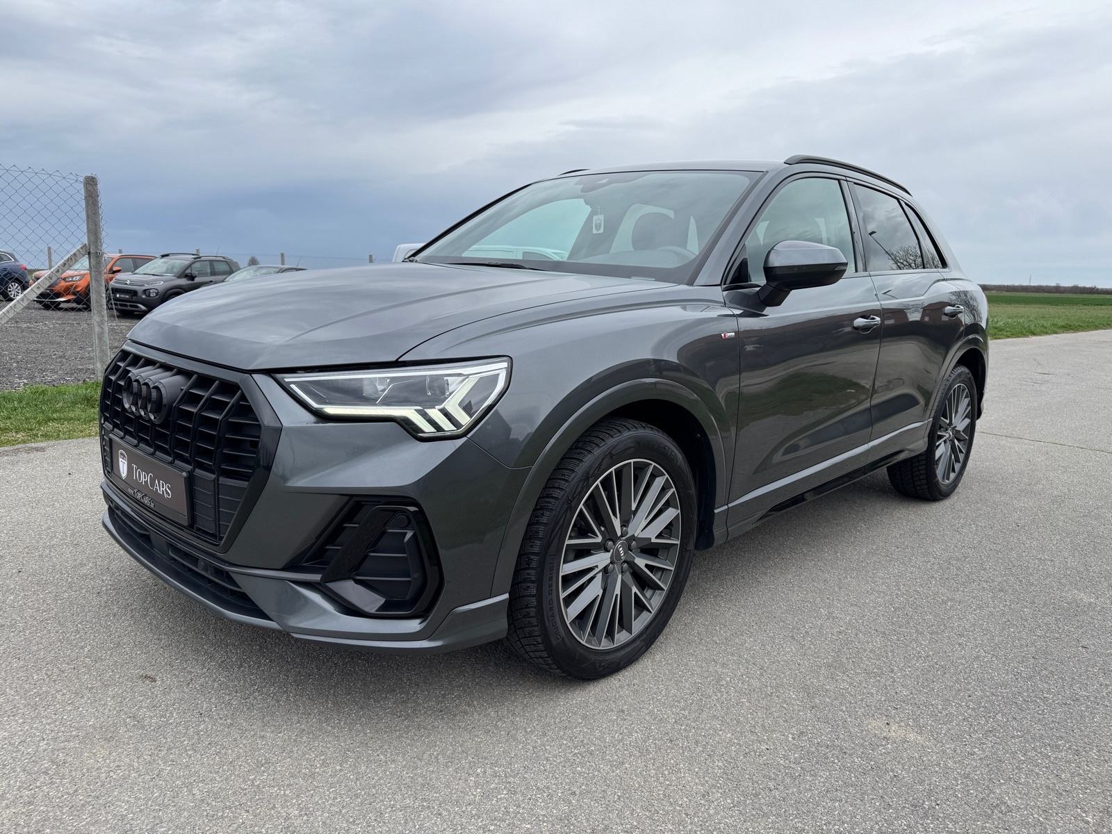 Audi Q3 35 TDI automatik 3xSline,Navi,Radar,Led matrx,Servisna, 2019 god.