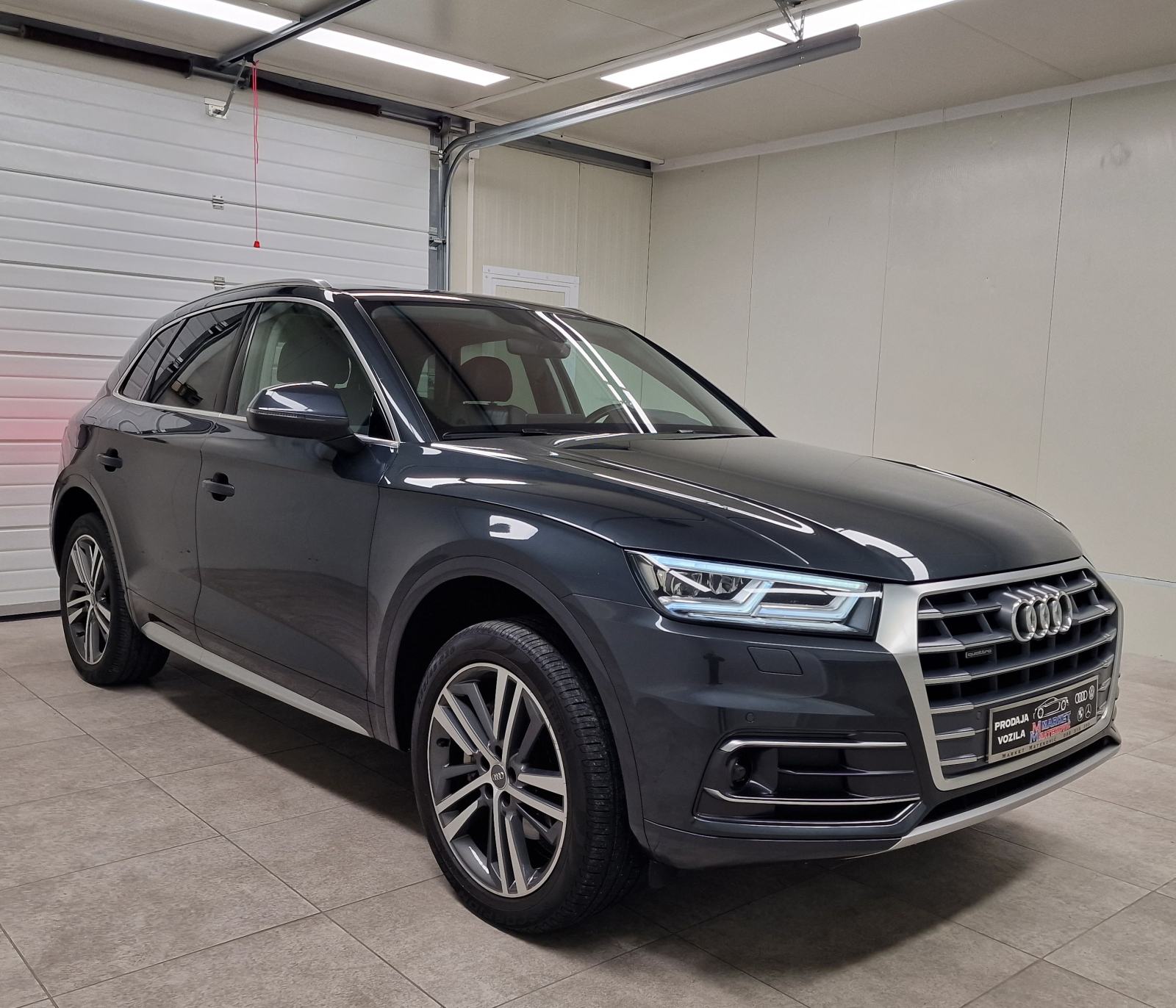 Audi Q5 2,0TDI,QUATT,MATRIX/LED,PANORAMA,VIRTUAL,B&O,KAMERA,NAVI,ALCAN ...