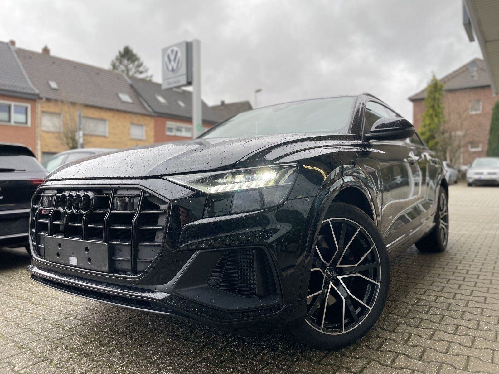 Audi SQ8 TFSI *40 god.uvozimo osobna i teretna vozila po želji*, 2023 god.