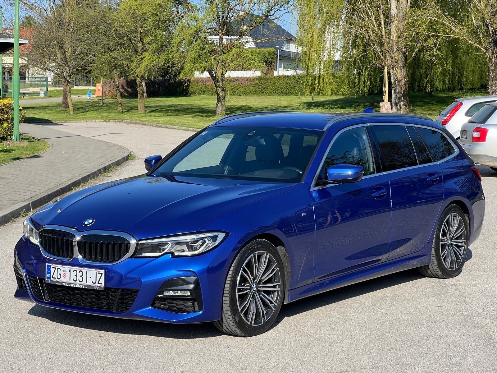 BMW 320d, M-SPORT, HUD, laser, koža, kuka, garancija, 2020 god.