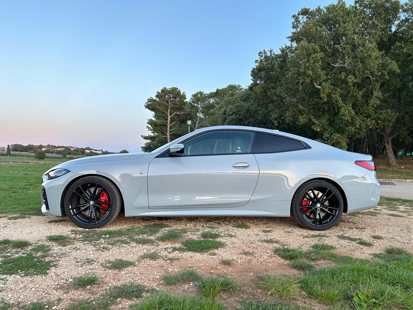 BMW Coupe M Sport 420d, 2022 god.