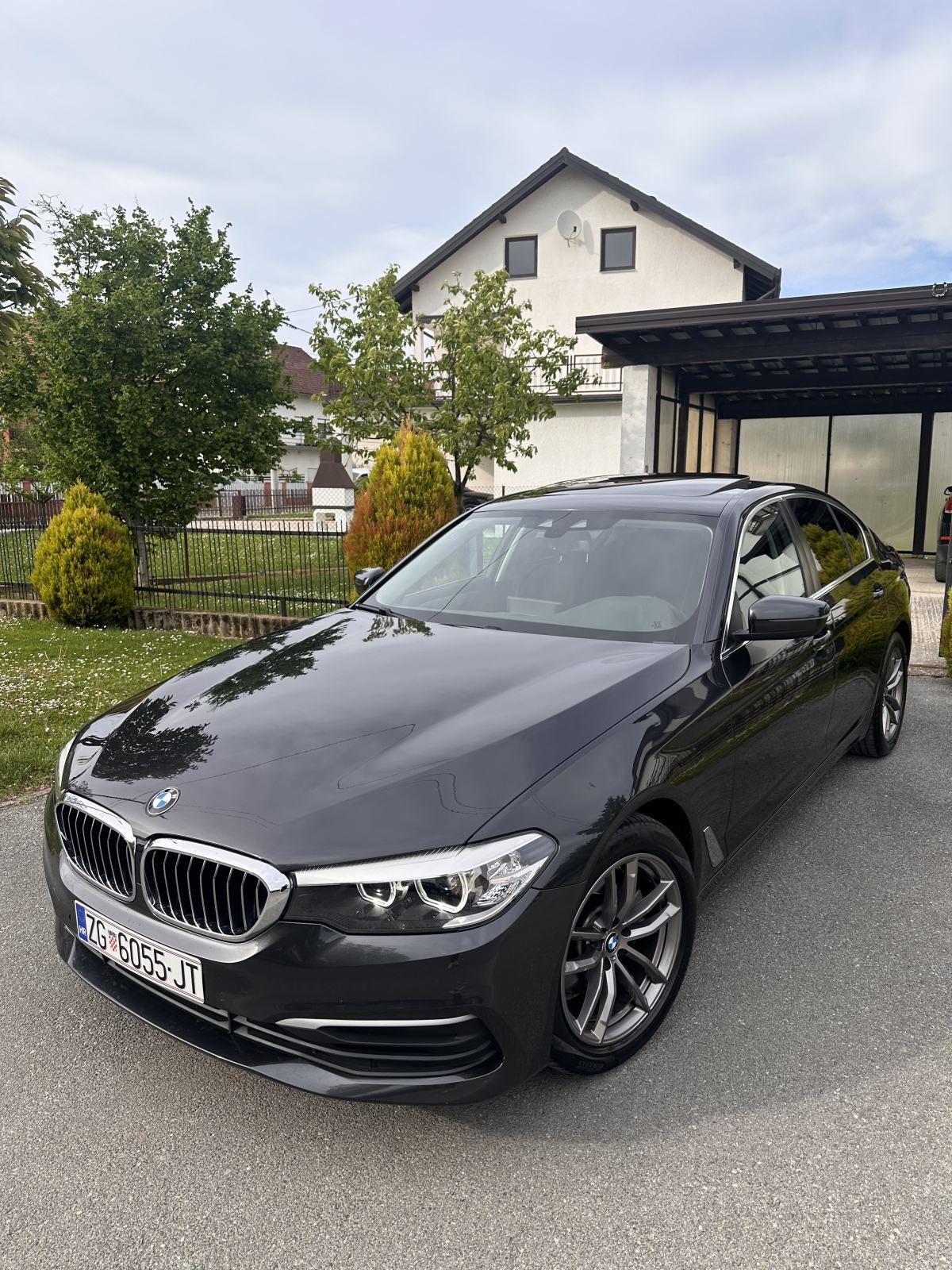 Bmw 520d G30 Automatik, šiber, profi navi, Alu 18, reg 1.g., 2017 god.