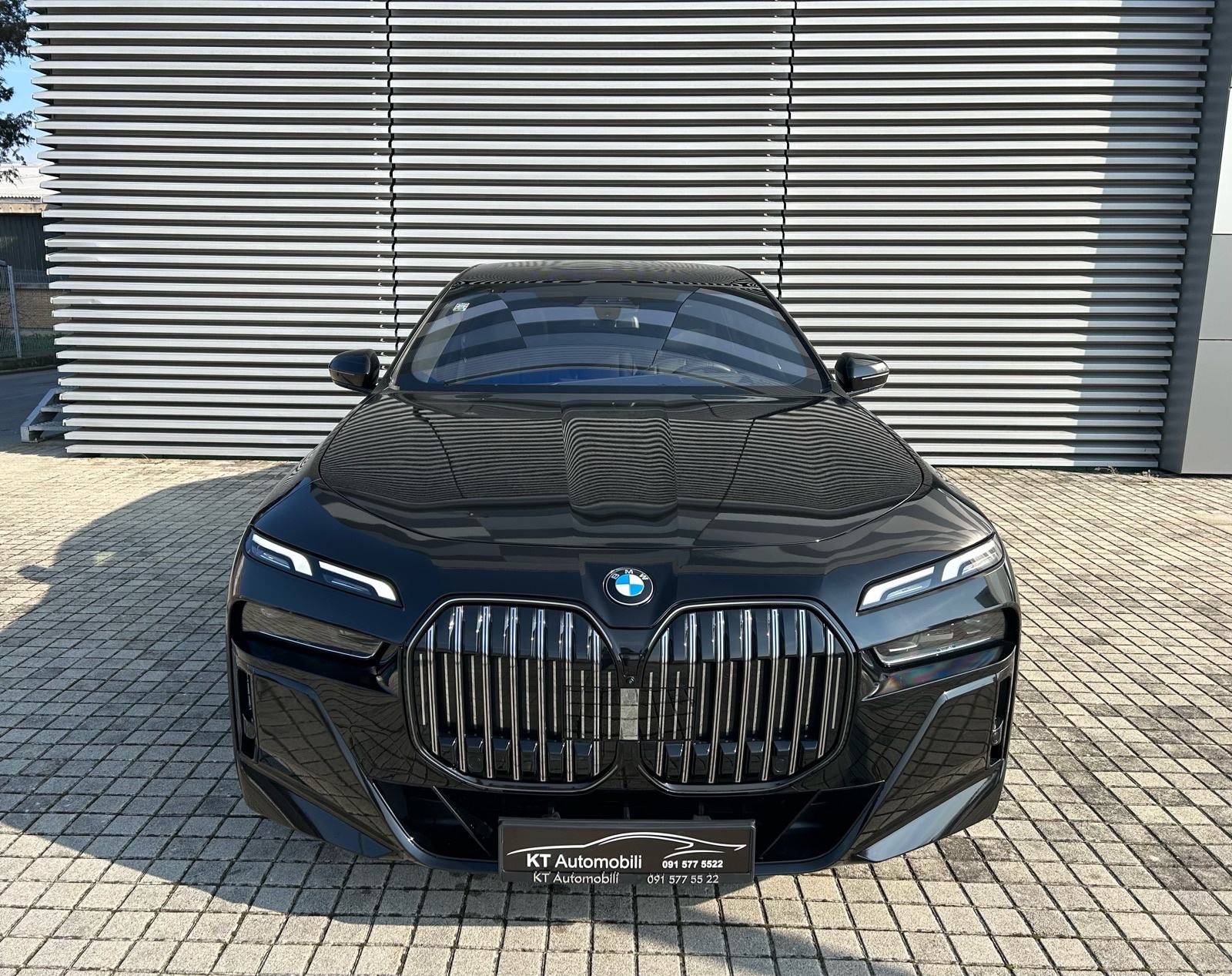 BMW 740xd • 2024 • M Sport • Sky • Kino • B&W • Iconic • 21”• 11 000km ...