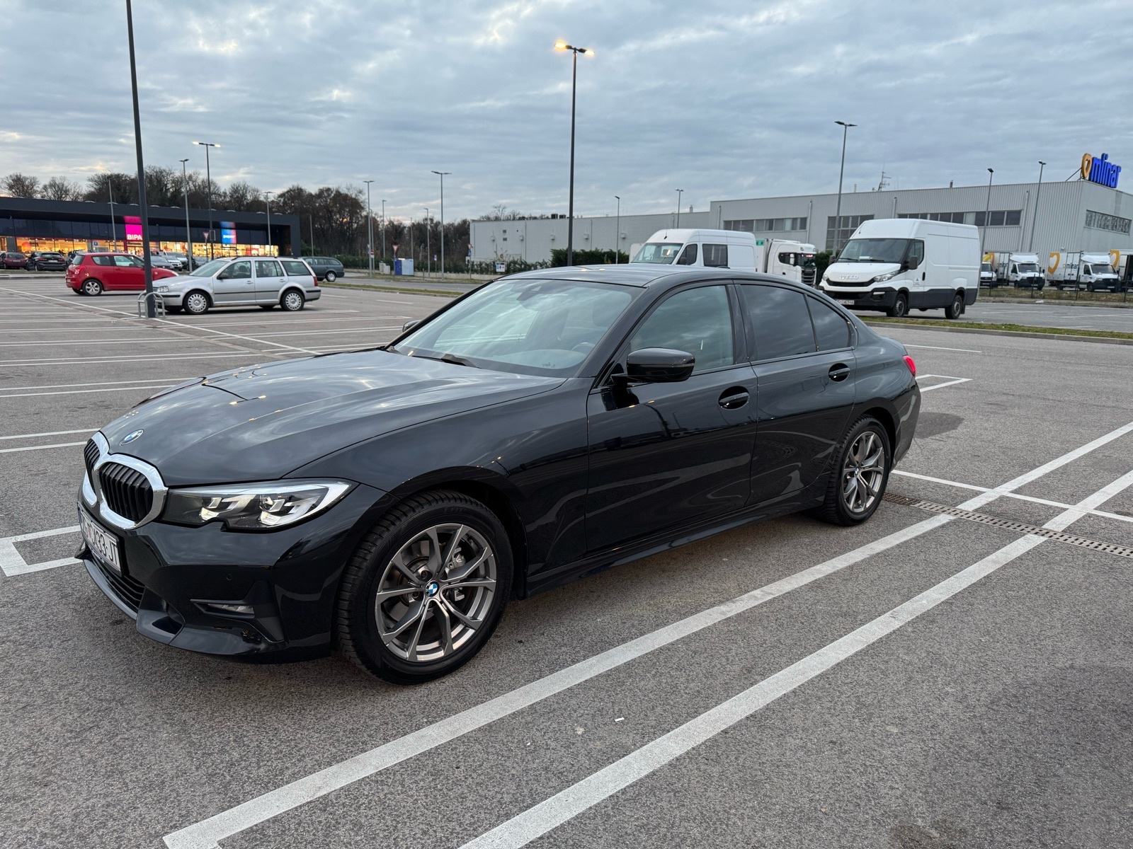 BMW 3 G20 318d•Mild Hybrid •Sport line •2020g •rega6/25, 2020 god.
