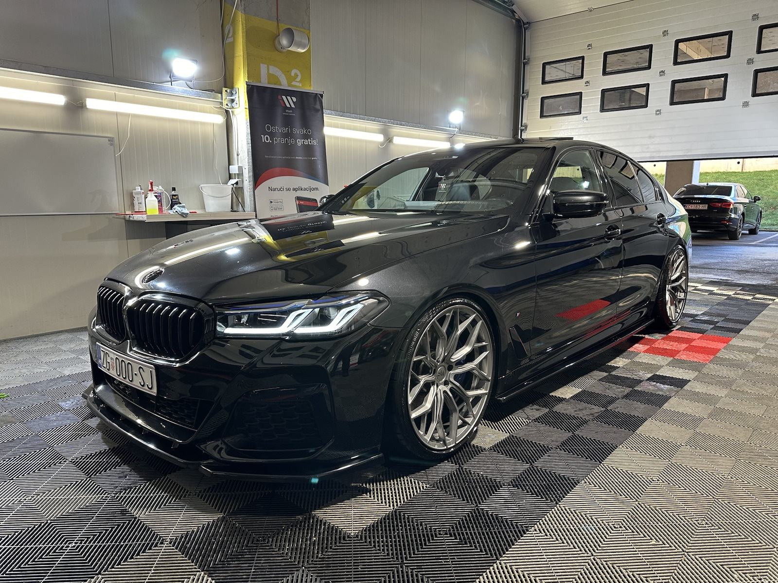 BMW G30 LCI serija 5 530d, 2020 god.