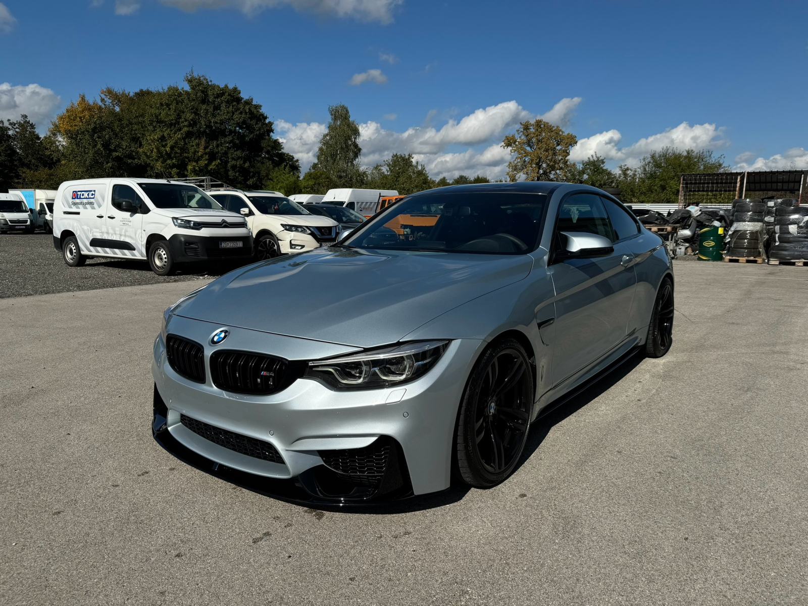 BMW M4 LCI CARBON HARMAN KARDON TOP STANJE, 2016 god.