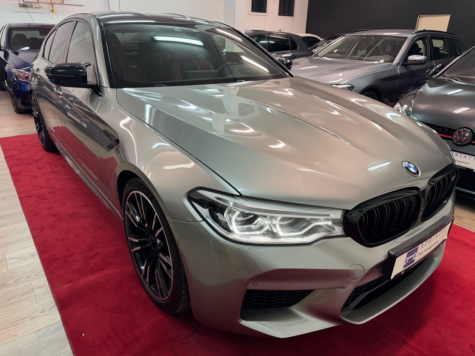 BMW M5 COMPETITION ***HUD, CARBON, ACC, 360, DISPLAY, AKRAPOVIČ ...