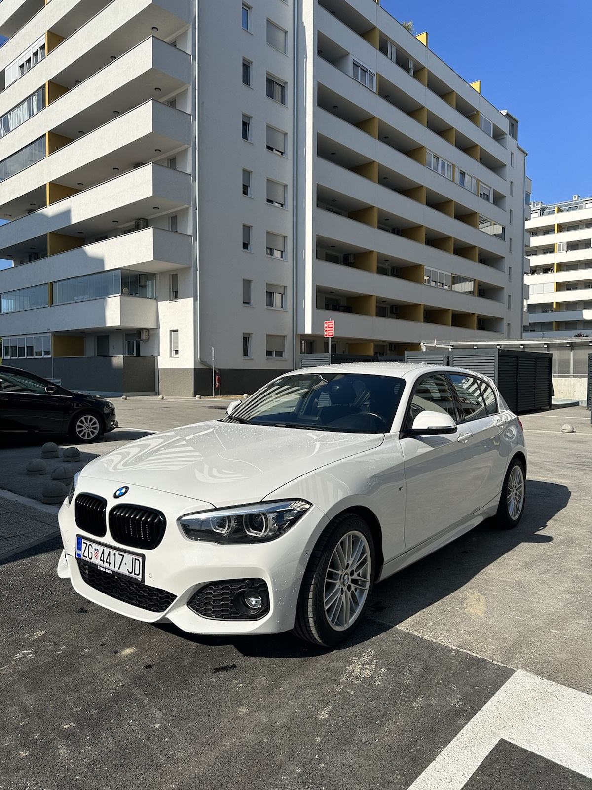 BMW serija 1 116i M paket / 125 400km / atraktivan / REG do 05/2025 ...