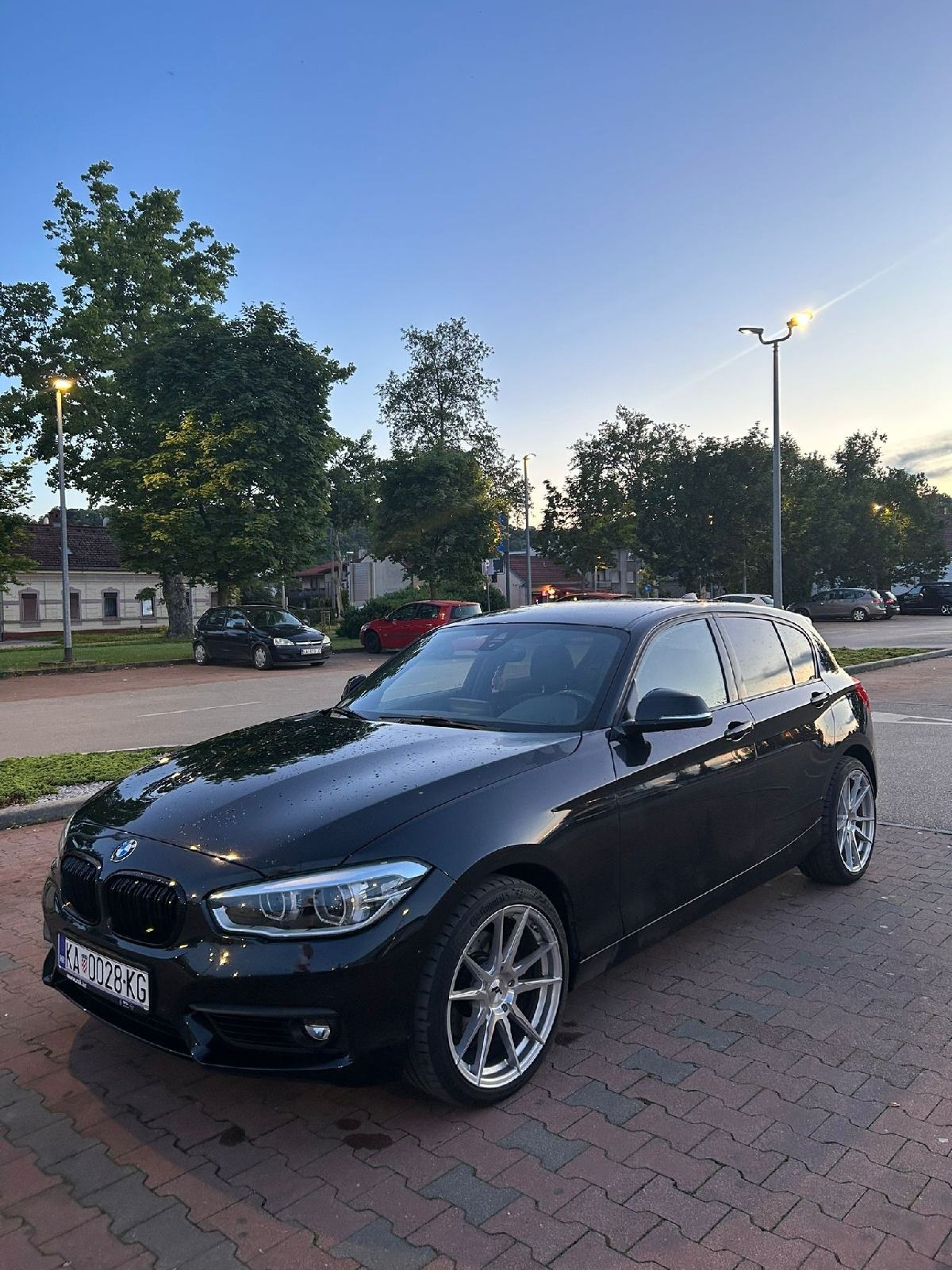 BMW serija 1 118d xdrive 2018 m paket lci 99300 km, 2018 god.