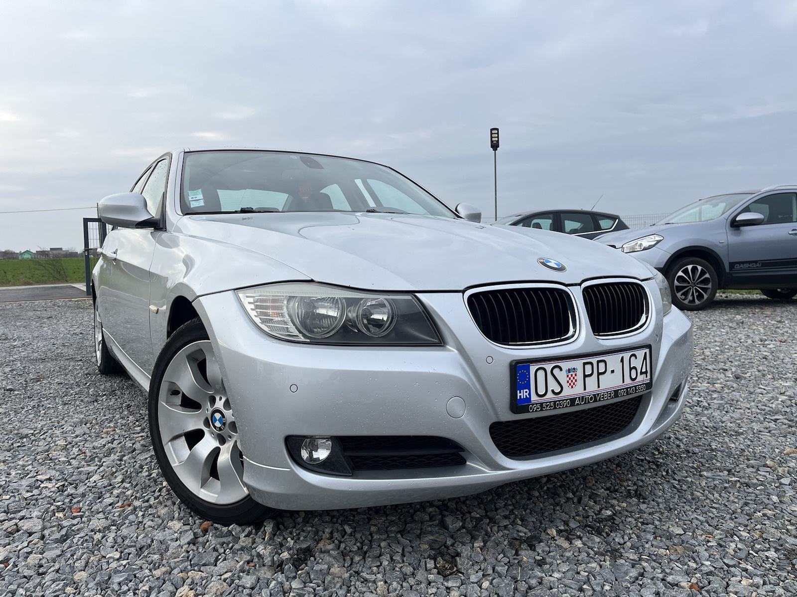 BMW serija 3 318d NAVI, temp., mf., park.senz, Alu, 2009 god.