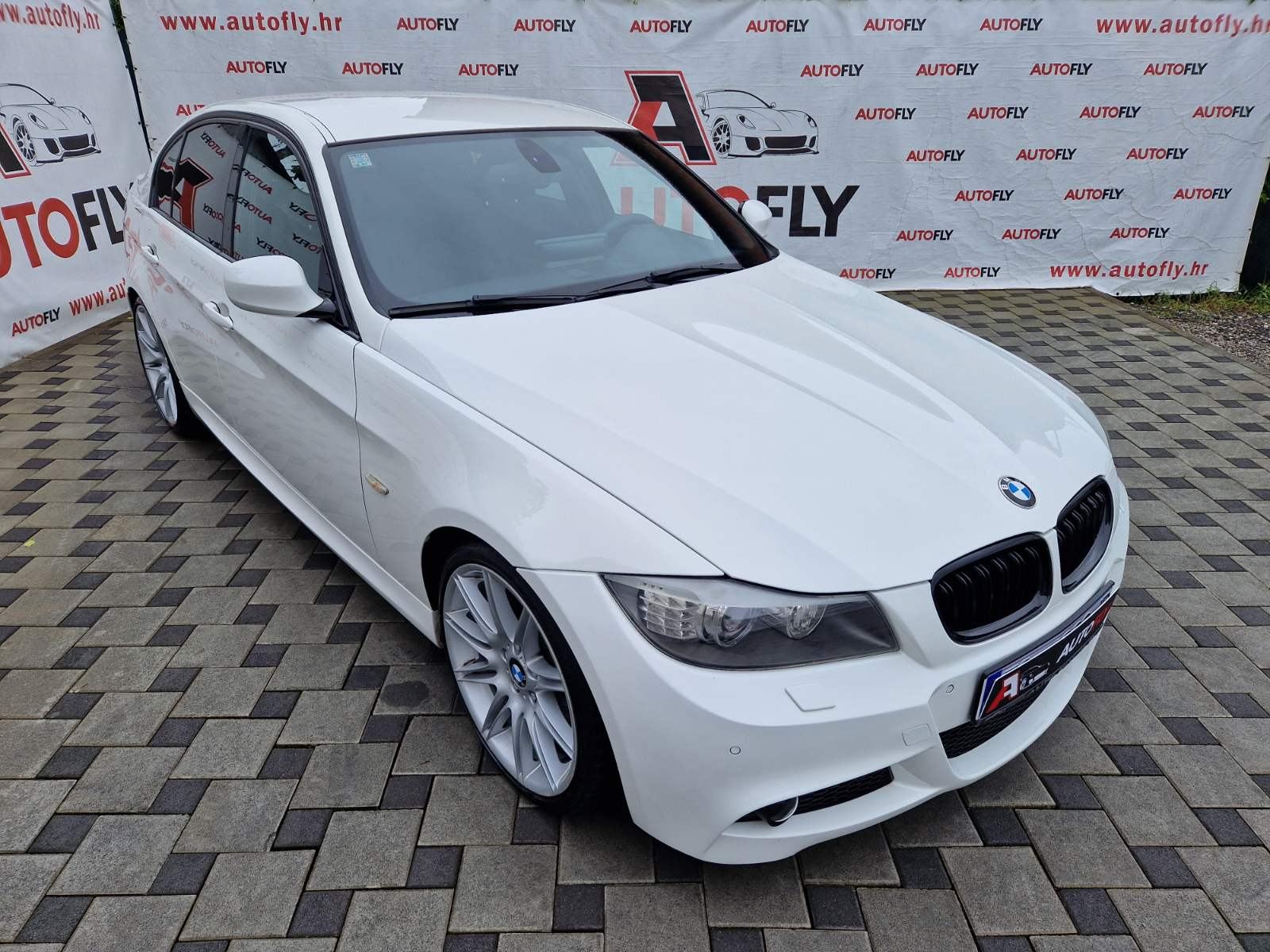 BMW serija 3 320d M-sport, Led, Koža, Keyless, Tempomat, Navi, 19, 2010 ...