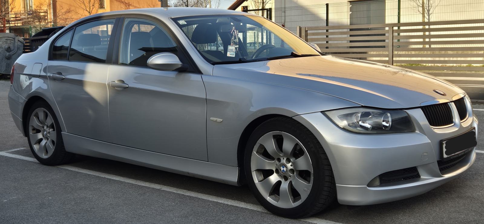 BMW serija 3 320d - 2006 g. Kupljen u Tomiću 1 vlasnik reg: 03/26, 2006 god.