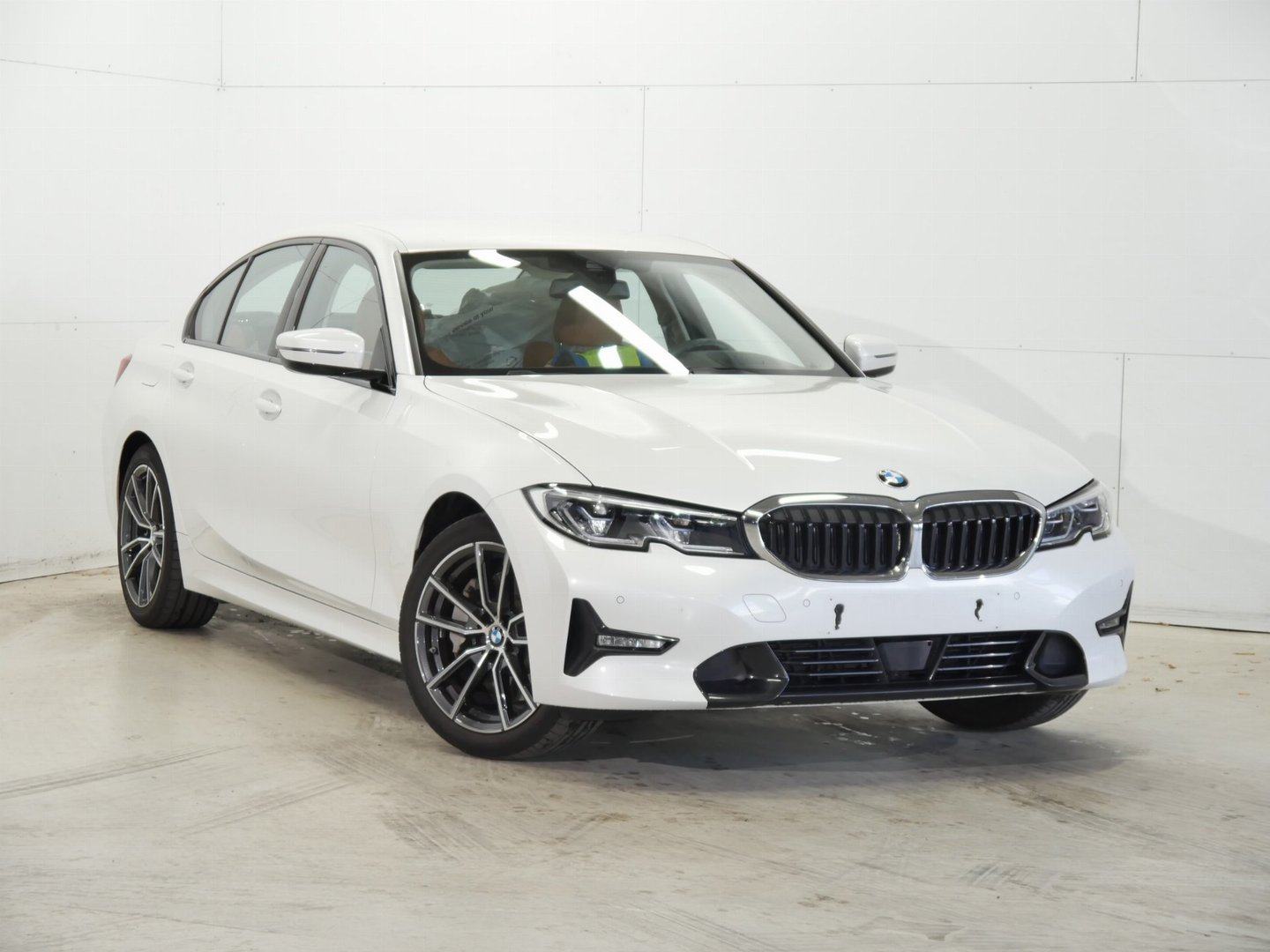BMW serija 3 330e - 215 KW, 2021 god.