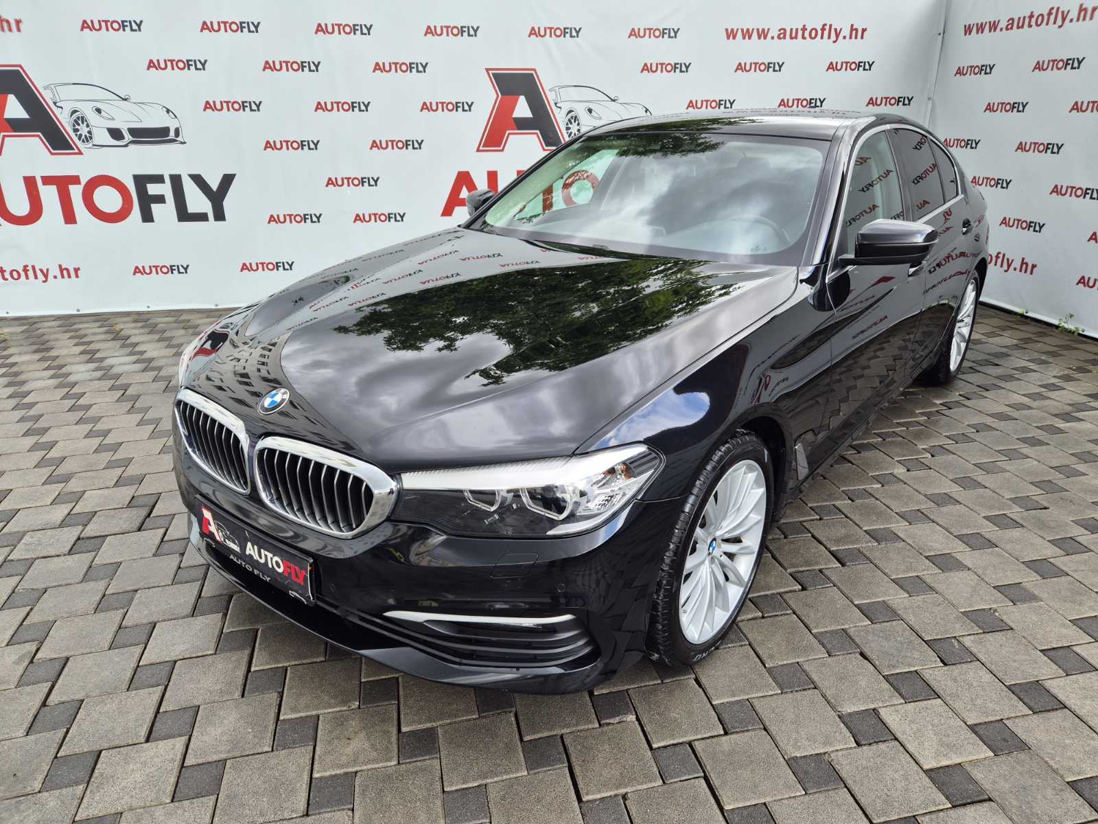 BMW serija 5 520d, HR auto, Tempomat, PDC, Navi, Led, u PDV-u, 19, 2019 ...
