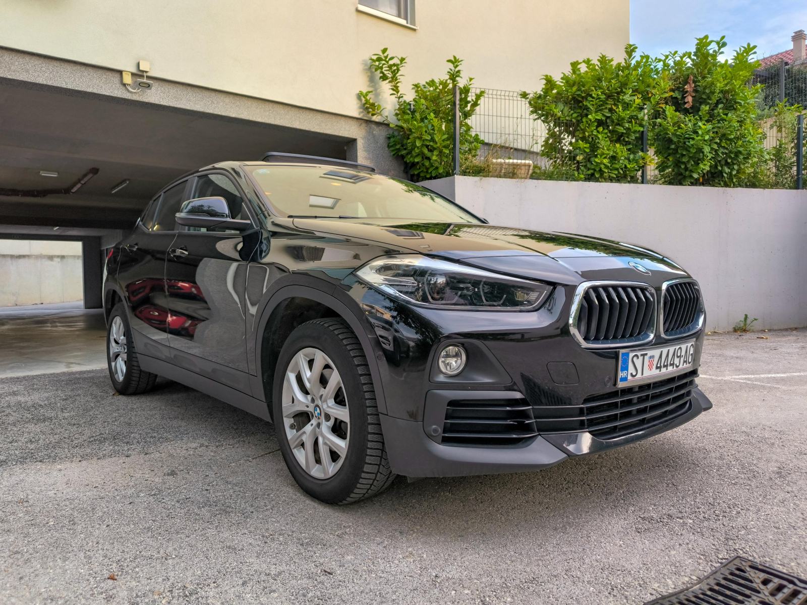 BMW X2 sDrive18d PANORAMA, 2020 god.