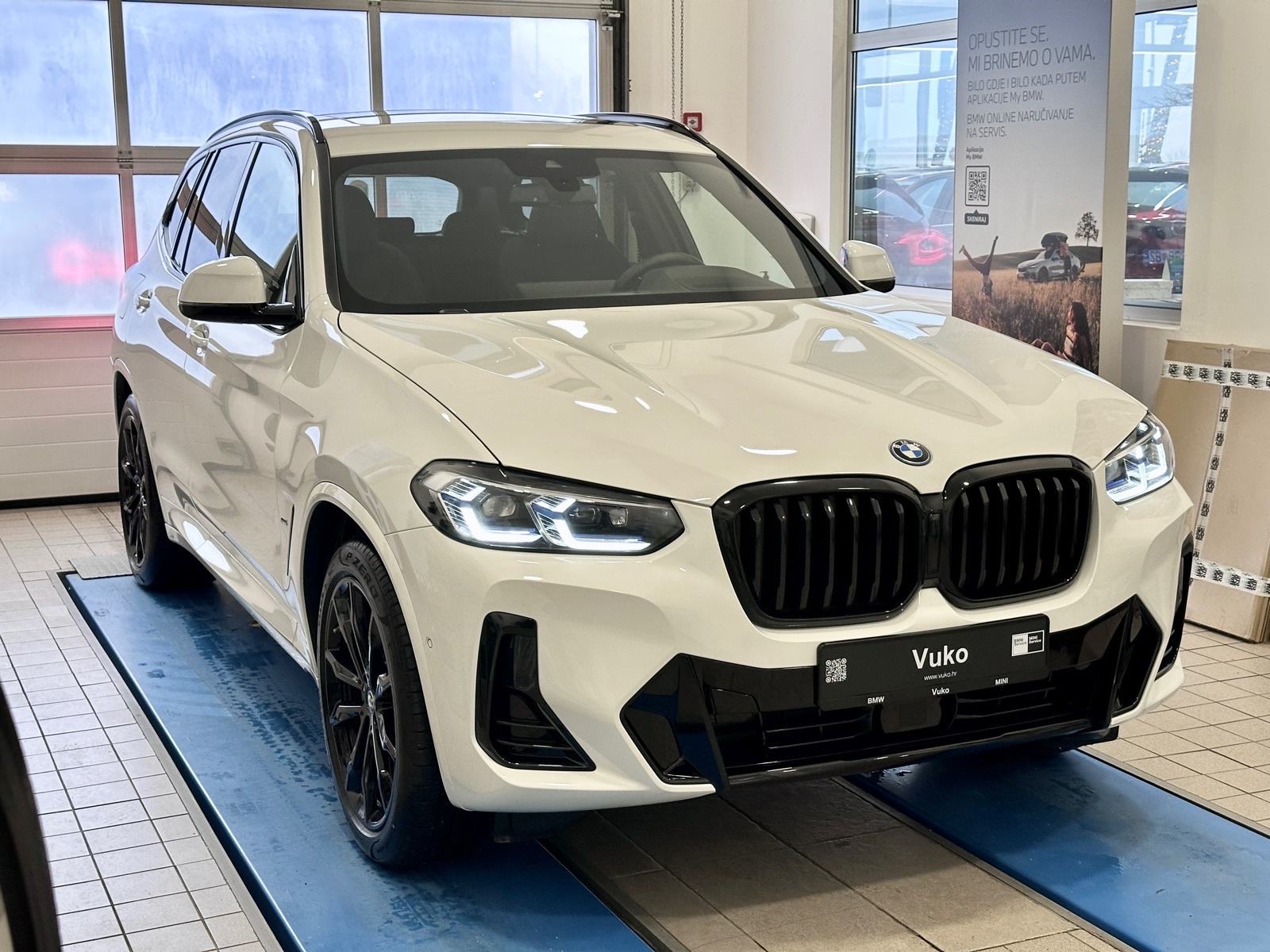 BMW X3 30e xDrive M-sport, 2024 god.