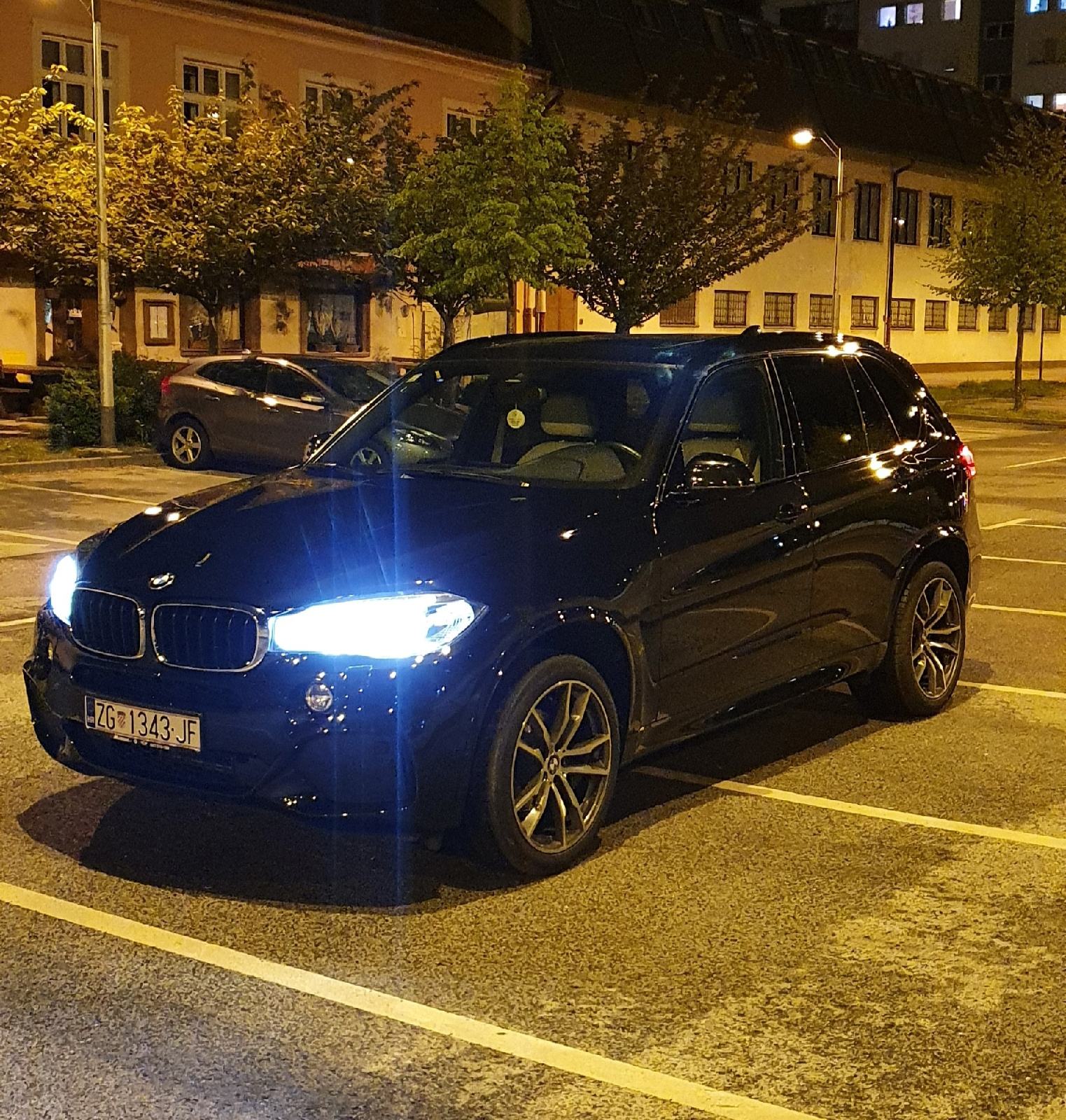 BMW X5 xDrive30d Automatik M-Paket, Reg 03/2025, 2013 god.
