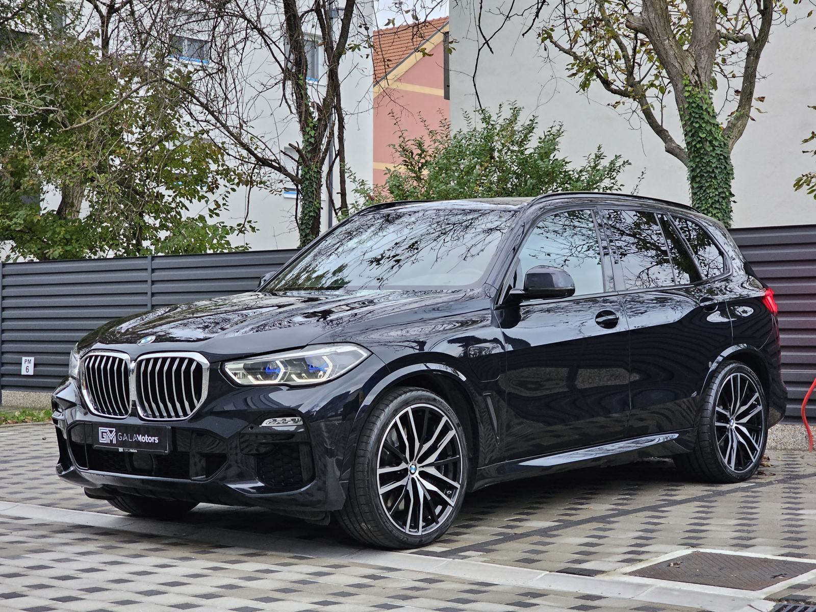 BMW X5 xDrive45e GARANCIJA PDV - Laser - Panorama - 360Kam - NaviPro ...