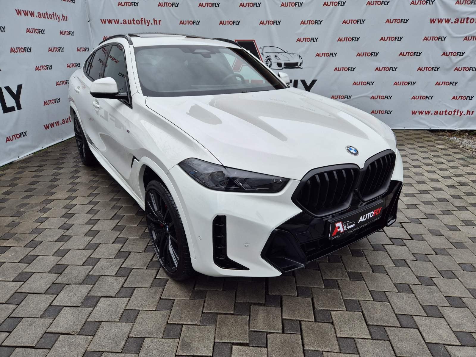 BMW X6 3.0d xDrive M-sport PRO Laser, Pano, Harman/Kardon, 360kam, 22, 2024 god.