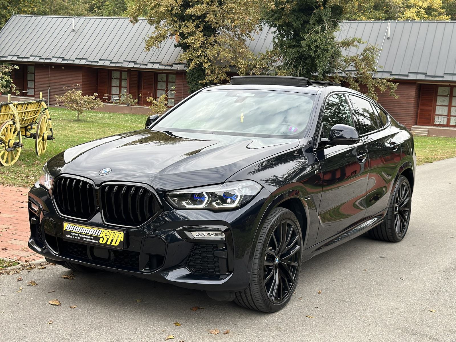 BMW X6 xDrive30d M-Paket 2021g* 62 tkm* LASER*PANORAMA*FULL OPREMA, 2021 god.