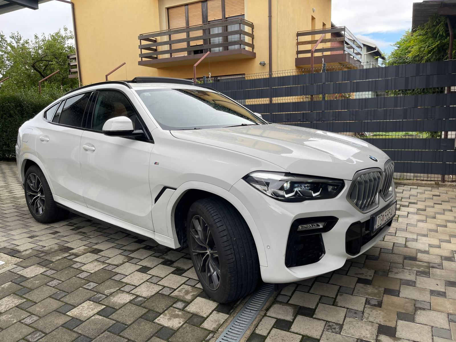 BMW X6 xDrive30d, 2021 god.